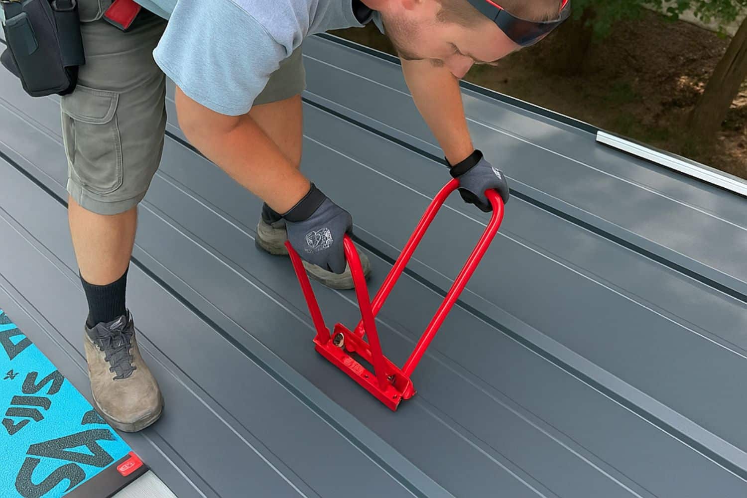 6 Essential Metal Roofing Tools For Contractors & DIYers Alike